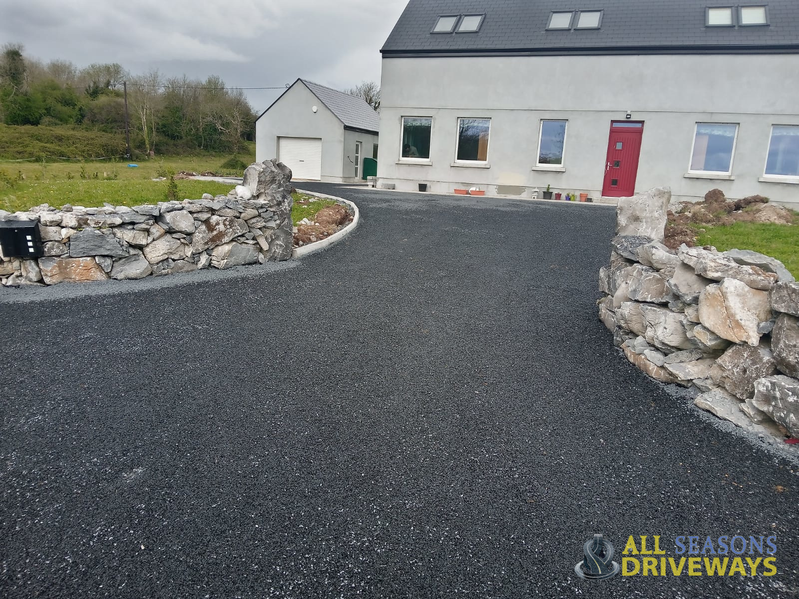 Tar and Chip Driveways Monaghan | Monaghan Driveways